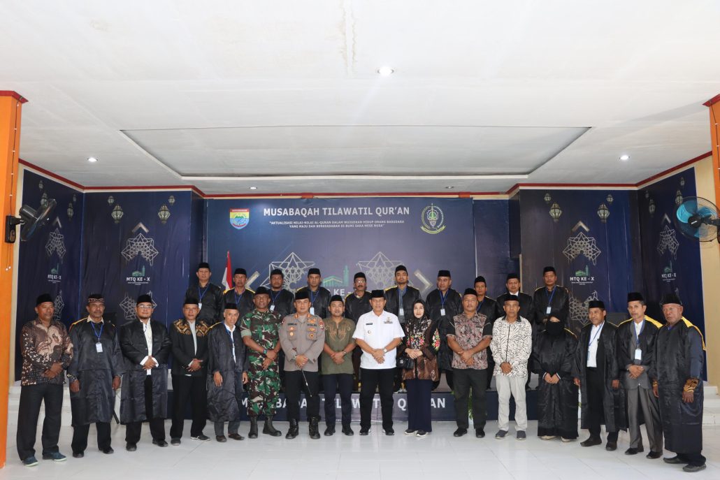 Kapolda Maluku Resmikan Patung Gadjah Mada Mapolres SBB, Berharap ...