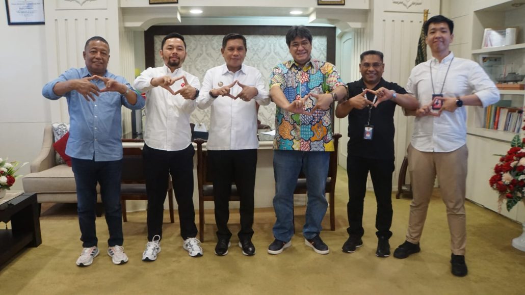 Pasaribu : PT Telkomsel Dukung Pengembangan Kota Pintar Kota Ambon ...