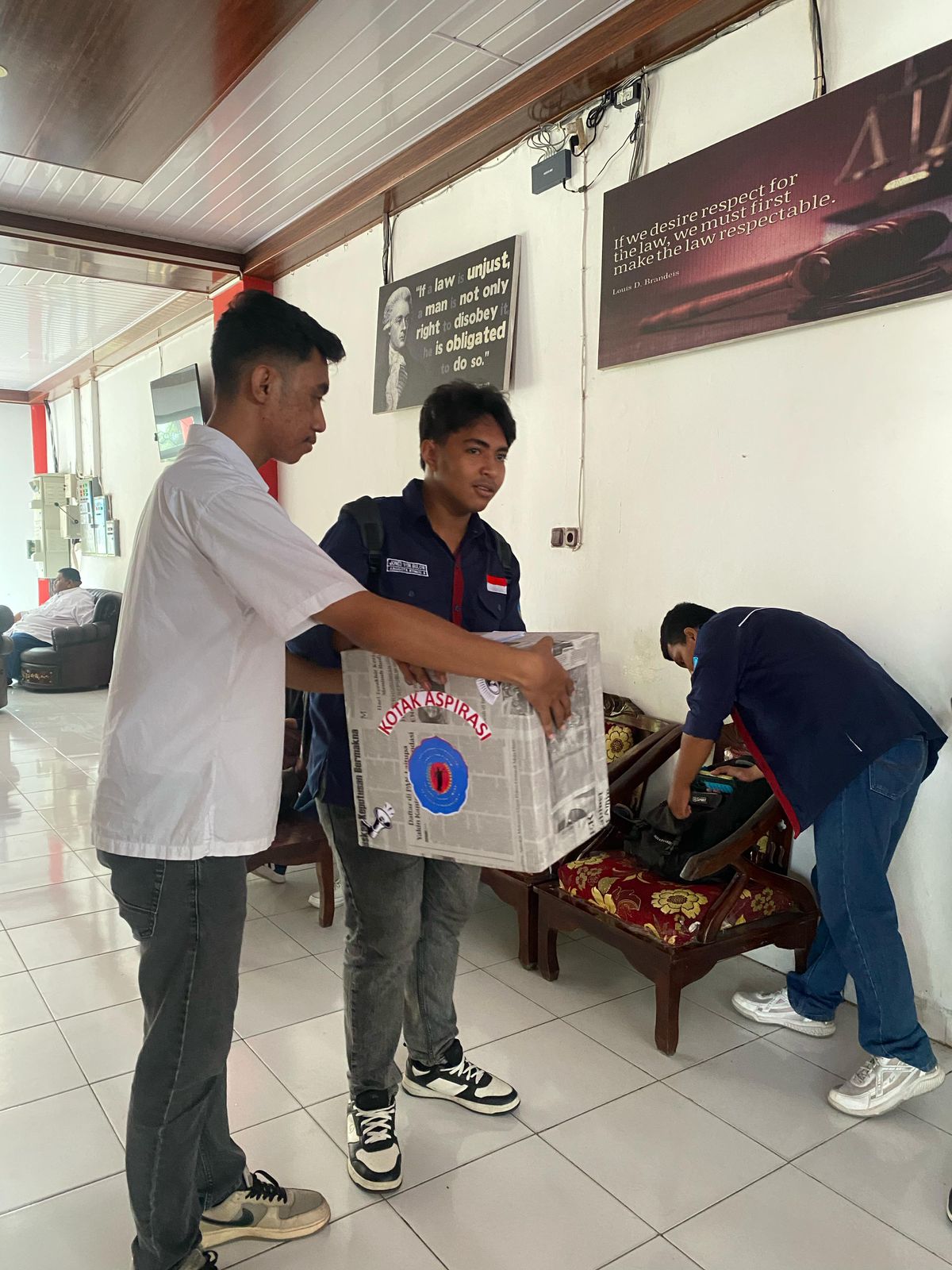 DPMF HUKUM UNPATTI LAKSANAKAN PROGRAM FORUM ASPIRASI MAHASISWA (FORMASI ...