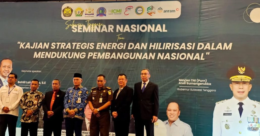 Sekda Sultra Asrun Lio Buka Seminar Nasional Kajian Strategis Energi ...